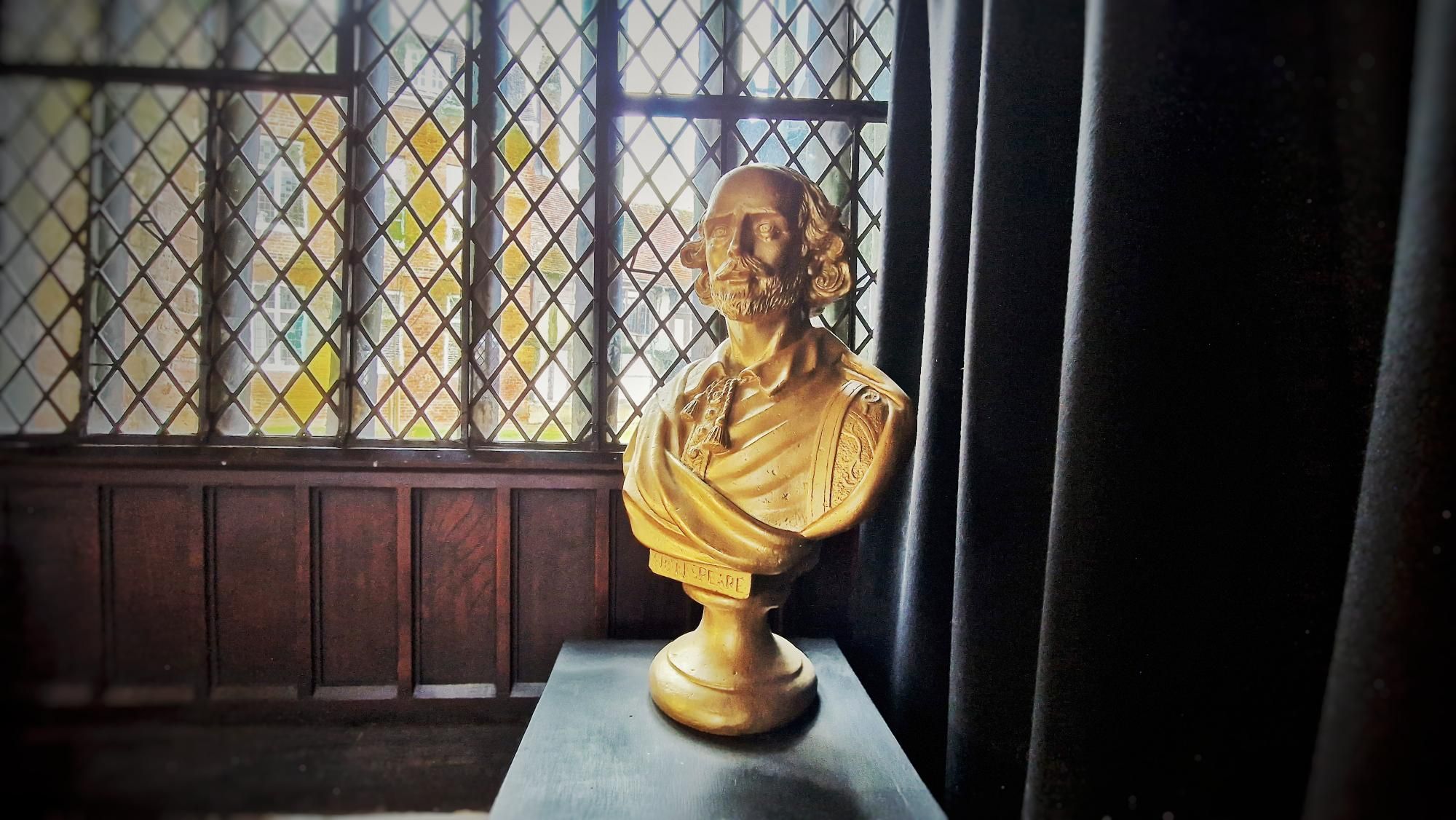 Visit Shakespeare’s Schoolroom & Guildhall - Stratford-upon-Avon